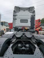 China Heavy duty semi-trailer tractor HOWO 6*4 drive mode 440HP Weichai Euro6 for use in Africa for sale