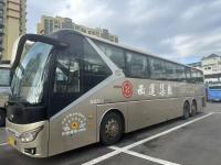 China New Arrival Coach Bus Second Hand Yutong XMQ6135 Weichai   Air Suspension 56 Seats  Luxury Transport With Air Condition for sale