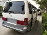 China Passenger 2013 Year Hiace Gasoline 13 Seats Used Coach Bus Toyota Hiace for sale