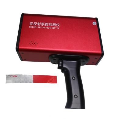 China Handheld Traffic Sign Retroreflectometer 0.2° Observation Angle 32mm Spot Diameter for sale