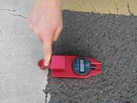 China UNS10-2 Digital Thickness Gauge 0.02mm Accuracy 12.7mm Range for Pavement Marking Measurement for sale