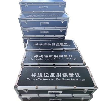 China Touch Screen Voice Printable Retroreflectometer for Road Markings - 13Ah Battery 8GB Storage 0-4000 mcd/m²/lx Range for sale