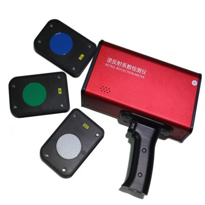 China Retro Reflective Meter 4.3 Inch LCD Capacitive Touch Screen 0.2 Degree Observation Angle for sale