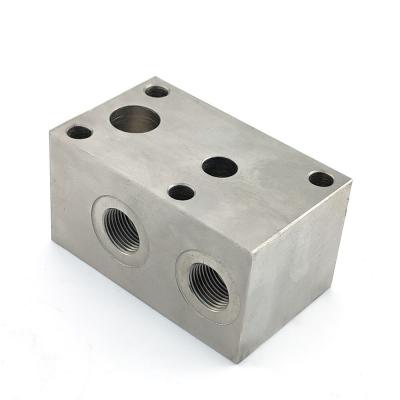 China Stainless Steel Titanium Metal Valve Manifold Block with Machining and /-0.05mm Tolerance for sale