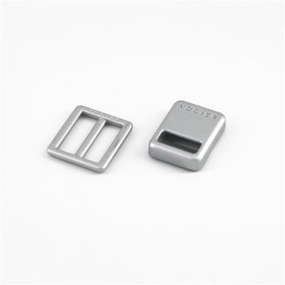 China Professional OEM Aluminum Die Casting for Luggage Parts CNC Machining Level 3 Surface for sale