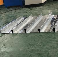 China Dovetail Metal Deck Roll Forming Machine With 36 Roller Station for sale