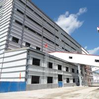 China Pre-engineered Steel Structure Building with Cost Savings, Quick Erection, and Energy Efficiency for sale