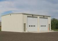 China Pre-Engineered Steel Building with 50 Years Lifespan, Up to 300 km/h Wind Load, and 30-60 Meters Maximum Span for sale