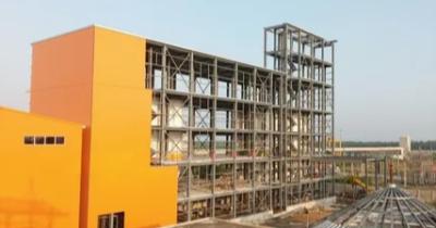 China CE Certified Fireproof Pre-engineered Steel Building with 50 Years Life Cycle for sale