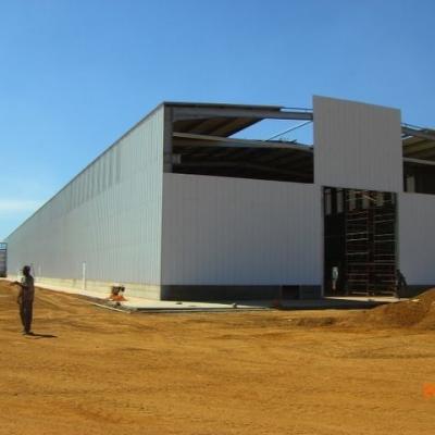 China Q235 Hot-Rolled Steel Prefab House Structure with 50 Years Life Cycle and 300 km/h Wind Load for sale