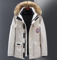 China Small Quantity Clothing Manufacturer Unisex Outdoor Thickened Down Jacket With Hood for sale