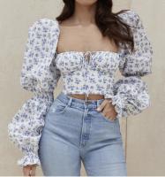 China Custom Apparel Factory Women'S Casual Floral Print Square Neck Back Zipper Bell Long Sleeve Crop Top Blouse for sale