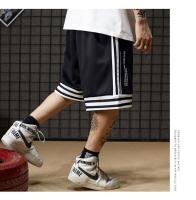 China Niche Trend Striped Men Streetwear Shorts Breathable Spandex Basketball Pants for sale