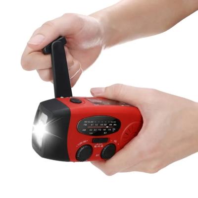 China NOAA Weather Alert Radio Portable AM/FM Band Water-Resistant USB Power Bank with Screen Flashlight Function Phone Cable for sale