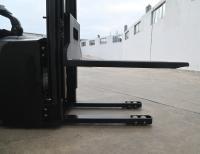 China Powered  Walkie Stacker Pallet Jack Truck 3000 lbs  Capacity Stand on electric hydraulic forklift for sale