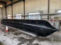 China Inflatable Marine Rubber Airbags Cylindrical Heavy Duty Airbags For Lifting for sale