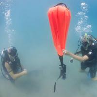 China Marine Salvage Airbags with 1-100 Tons Buoyancy Made from PVC Coated Polyester Fabric Compliant with IMCA D016 Standard for sale