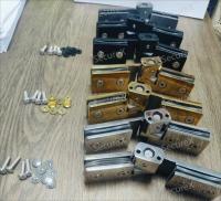 China Casting Brass Shower Door Hinges High Precision Erosion Resistant for sale