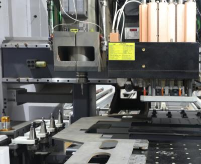 China Six Sided CNC Boring Machine, Eight Tools Auto Changing System, 9kw ATC spindle for sale