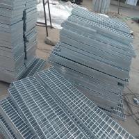China TP022 Stainless Steel Grating 40mm x 5mm Bearing Bars with Hot Dipped Galvanized Coating for Industrial Platforms for sale