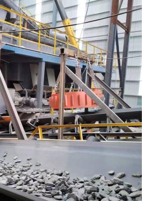 China Dry Self Dumping Electromagnetic Iron Remover 70mT 200mm Suspension for Mining for sale