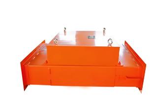 China Stainless Steel Pipeline Automatic Iron Remover RCYA Series 45-75 Degree Magnetic Separator for sale