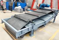 China RCDD Series Air-Cooled Self-Unloading Electromagnetic Iron Remover 2000mm Bandwidth 550mm Suspension Height for sale