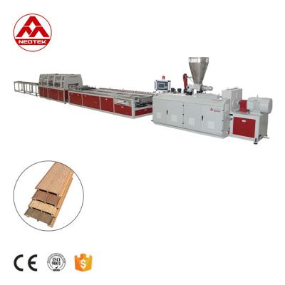 China 34.7 rpm Screw Speed rpm WPC Wall Panel Extrusion Line for Customizable Products for sale