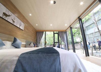 China Gray  Taupe Prefab Duplex House With Modern Prefab Homes Suitable For Resort for sale