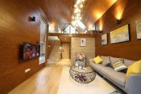 China Grand Prefab Loft Homes Fast Install With Patented Aviation Aluminum Frame System for sale