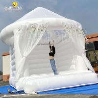 China 5*4*5M Inflatable White Wedding Bouncy Customized Commercial Adults Kids Inflatable Castle for sale