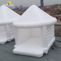 China Adults Wedding White Inflatable Bouncy Castle PVC Custom Logo With Top Roof for sale