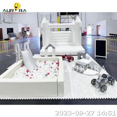 China Soft Play Equipment Inflatable Bounce House Cheap Indoor Playground With Ball Pit for sale