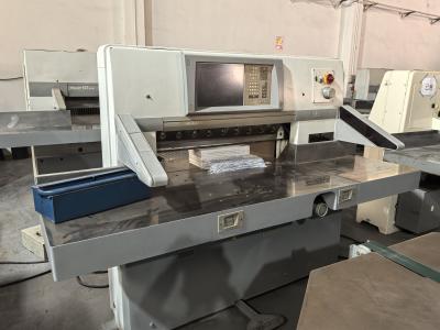 China Used Polar 92X Hydraulic Pressure Paper Cutting Machine Available Mode 2004 Size 920MM Second Hand for sale