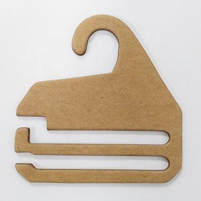 China 100% Recycled Cardboard Paper Pet Clothes Hangers Customizable Size FSC Certified for sale