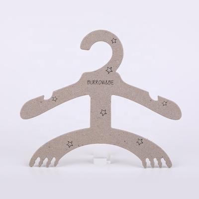 China 1mm-4mm Thick Degradable Cardboard Paper Hanger For Blanket Pants Clothing for sale