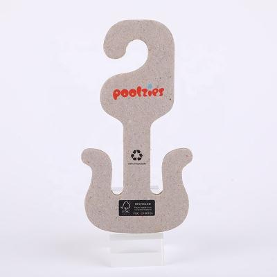 China Custom Size Recyclable Eco Friendly Sandal Hanger with Kraft Paper Material for Kids Sandals for sale