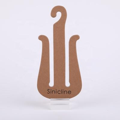China 3mm Biodegradable Customized Sandal Paper Hanger Cardboard Hanger Hooks for sale