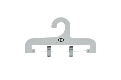 China ISO9001:2000 Certified Paper Pants Hangers with 2mm Thickness and 2.5mm Thickness Options for sale