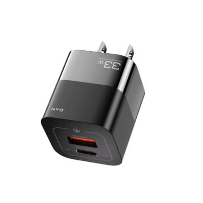 China Essager 33W GaN USB-C Fast Charger with Digital Display - 5A Power Delivery Compact Travel Adapter for sale