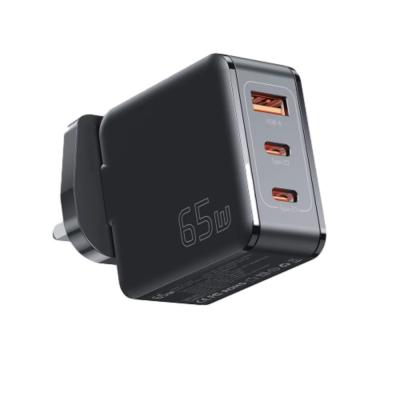 China Essager Matrix GaN 65W USB-C USB-A Travel Wall Charger with 65W PD Fast Charging for Mobile Phones for sale