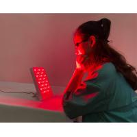 China BXA200 Handheld Red Light Therapy Devices With 660nm 850nm LEDs Timing Function for sale