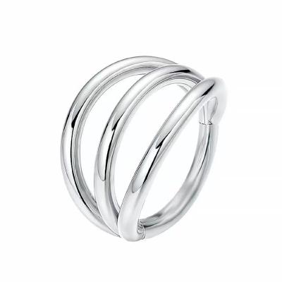 China Luxury Triple Hoop Clicker Ring Elegant Triple Layer Seamless Hoop Piercing Ring  Premium Multi-Ring Gold Cartilage Hoop  Modern Three-Line Clicker Piercing Jewelry for sale