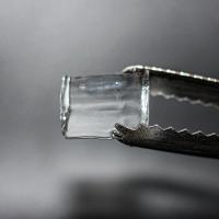 China Hot Sale Ice Maker Machine Commercial 25kg Per Day Cylinder Spray on System Crystal Hard Ice Machines for bar Cafe Hotel for sale