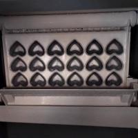 China ICH-120P Retail Heart Shape Portable Ice Maker 60 Kgs/24 Hours 10 Grams in Stock From China for sale