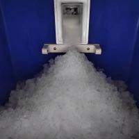 China ICS-400 Factory Low Price Ice Making Machine Flake Ice Maker 400 kg Per Day Water Cooling Industrial Ice Machines for sale