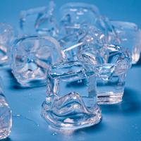 China Square Ice Making Machine Water Spray Commercial Ice Maker for Business or Home Use Drinks Cooling Commercial Ice Machine for sale