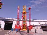 China 2T Capacity Material Hoist with Dual Cages - 56m Lifting Height & 23.5 M/min Speed for Construction Sites for sale