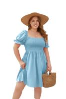China Large Size Women&prime;s Large Size Solid Color Leisure Holiday Dress Travel Square Collar Play Wrap Bubble Sleeve Dress for sale