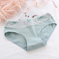 China Cotton MID-Rise Women Panties Cute Bow Lace Briefs Seamless Breathable Girls Briefs for sale